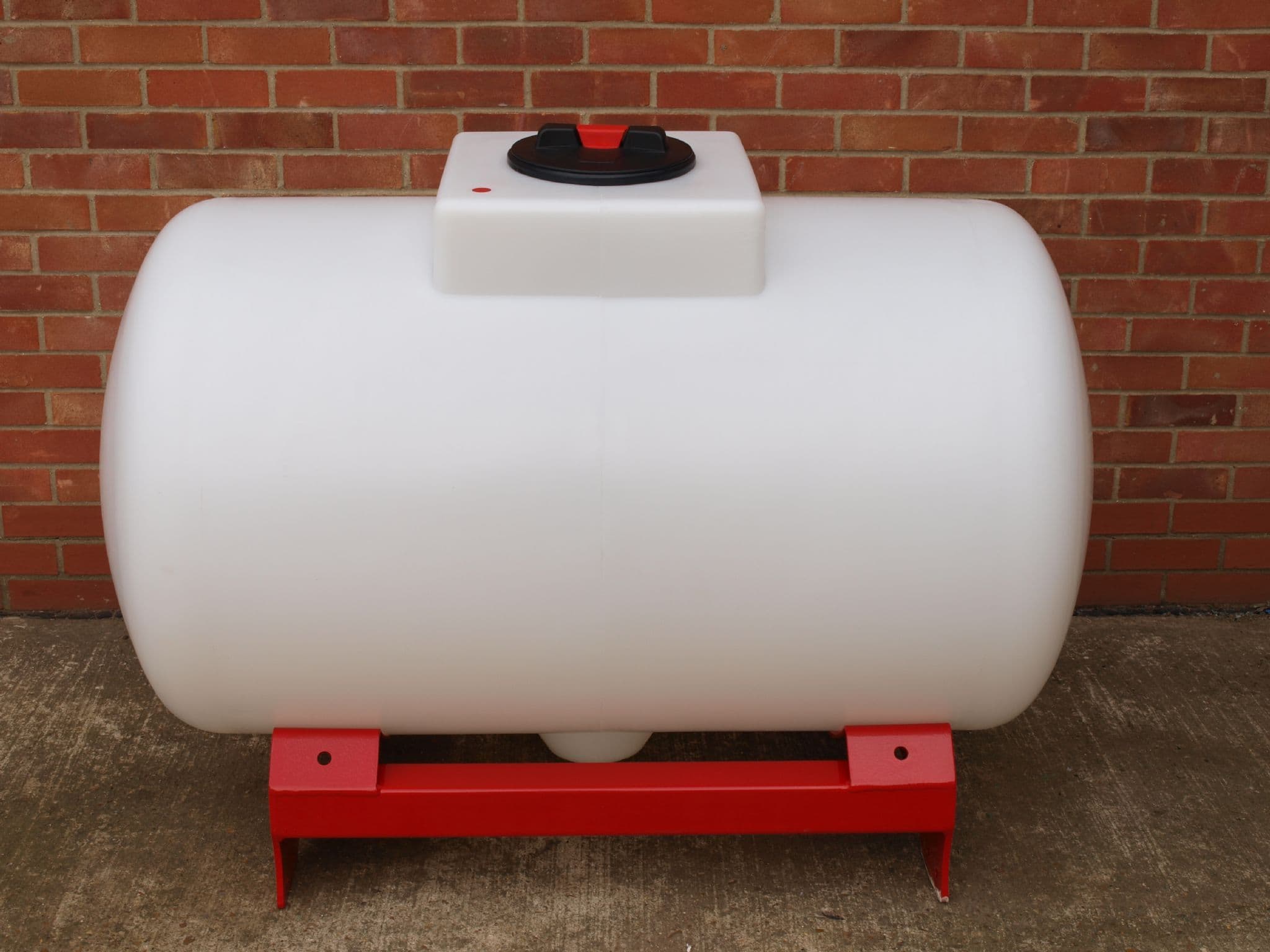 Techneat 600 Litre Cylindrical Water Tank | Tanks R Us